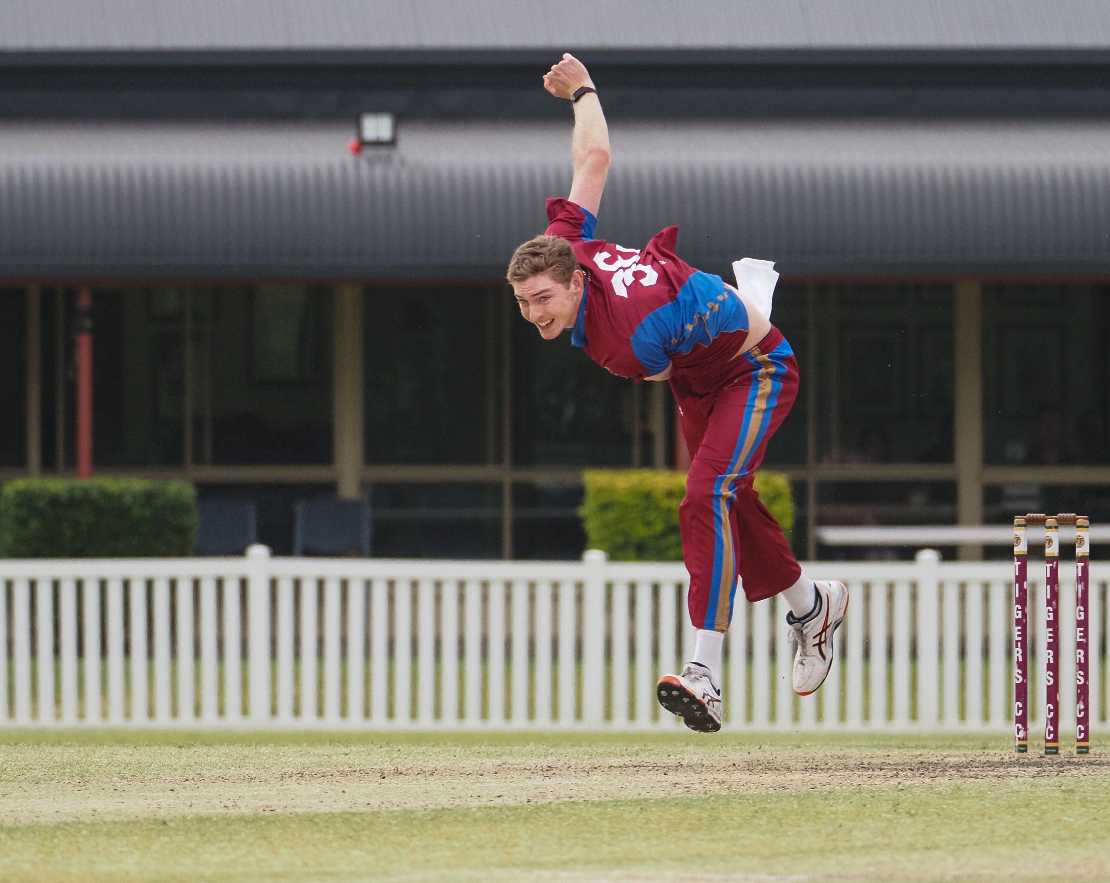 Players Lift Grade Cricket | Queensland Cricket